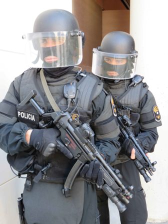 Blindaje antiterrorista para los Mossos d’Esquadra-noticia defensa.com ...