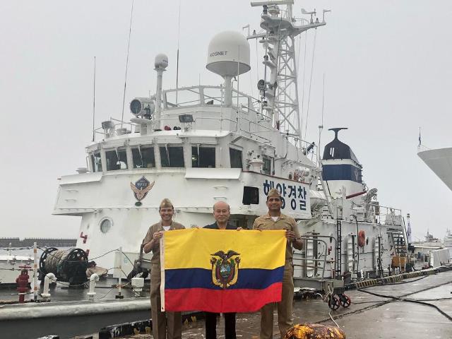 Transferencia oficial de las Patrulleras Guardacostas Clase “Haeuri” a ...