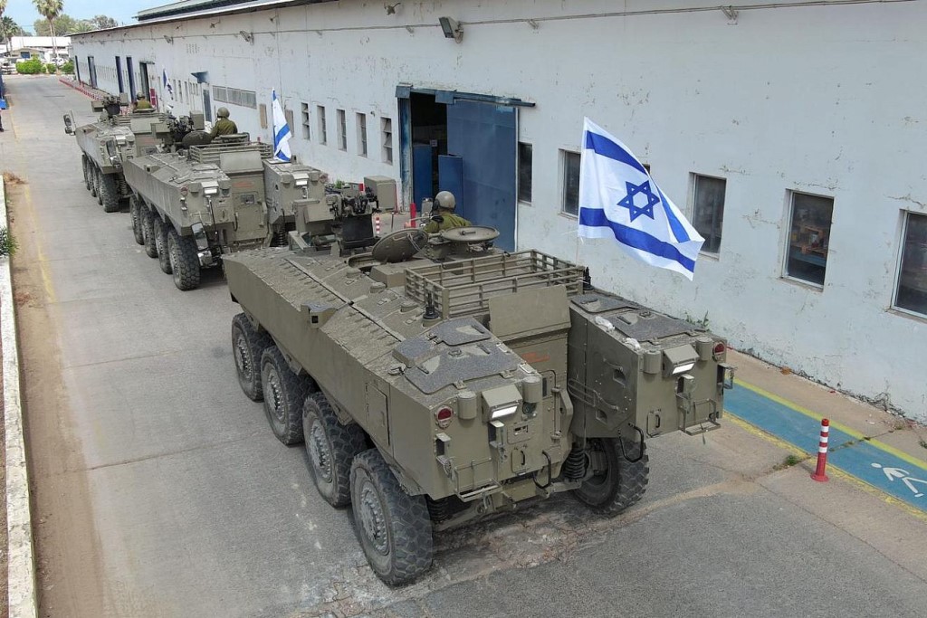 El Ejército de Israel recibe la primera serie de blindados 8x8 Eitan ...