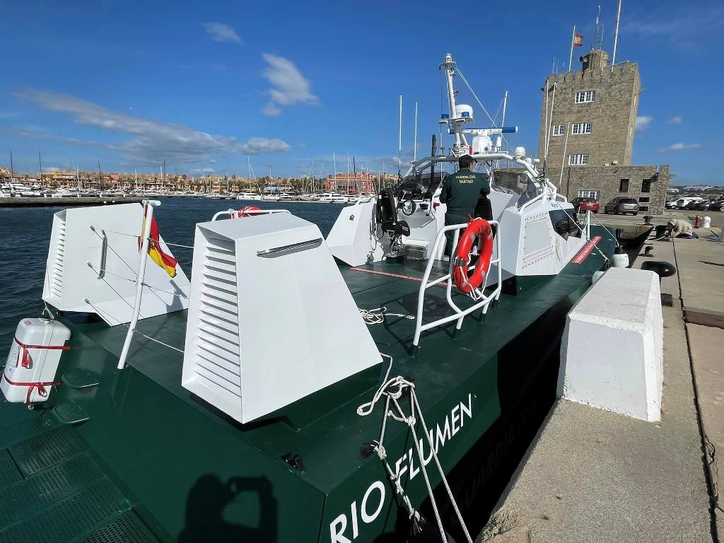 La insuficiente velocidad de la nueva patrullera de la Guardia Civil ...