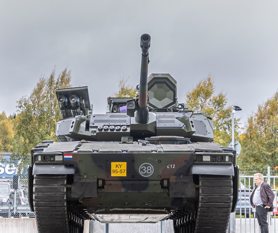 Comienzan las entregas de los CV90 modernizados para Países Bajos - Noticias Defensa defensa.com ...