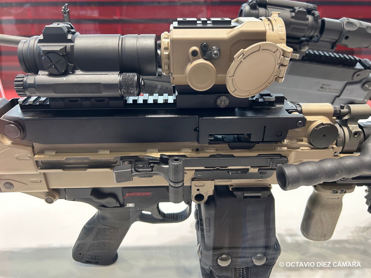 Ametralladora ligera HK421 ahora más compacta - Noticias Defensa defensa.com noticias industria ...