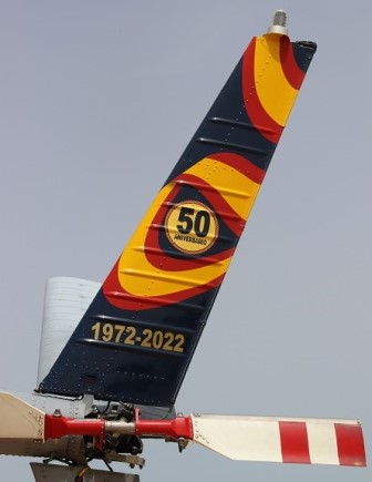 Un Hughes 500 pintado especialmente para celebrar los 50 años en la ...