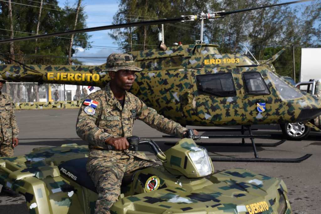 21 blindados VAMTAC ST5 de UROVESA para República Dominicana - Noticias ...