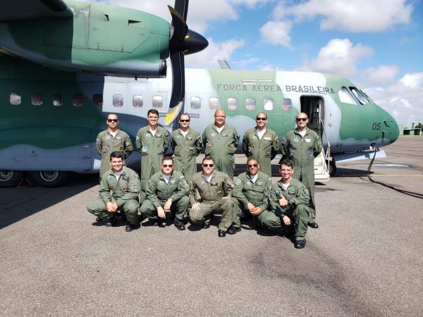 Un exigente entrenamiento con el Escuadrón Arara en la pista amazónica ...