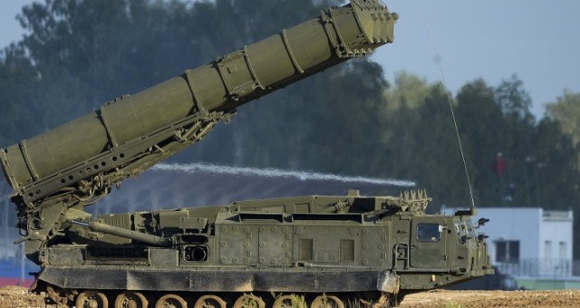 Rusia protege con el sistema de misiles S-300VM su base naval en Tartus, Siria-noticias defensa ...