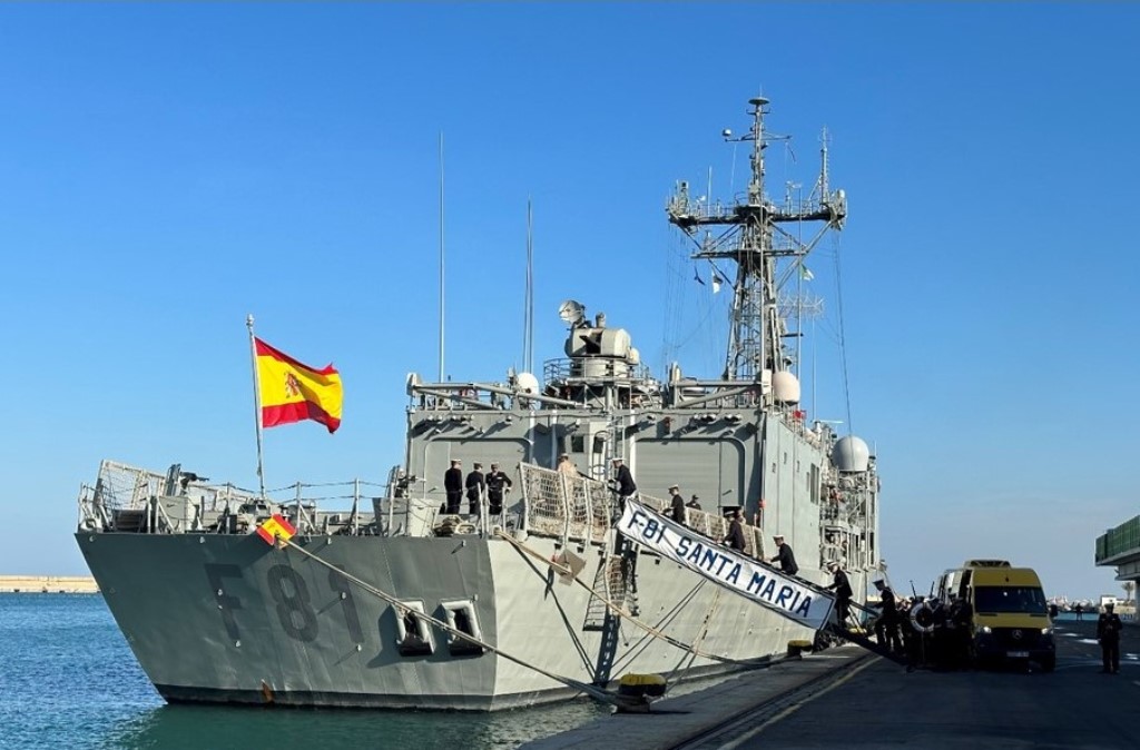 Fragata Santa María Armada española atraca en Argel bajo bandera OTAN ...