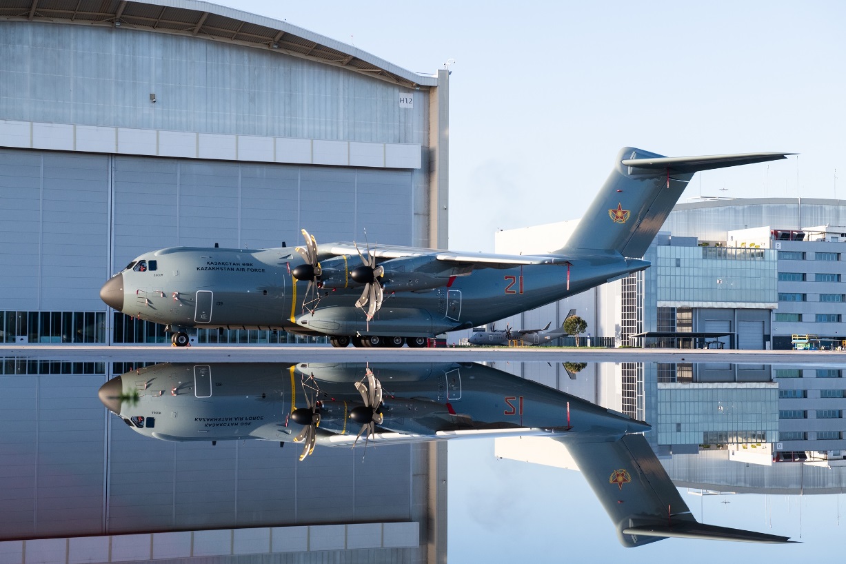 Airbus presenta el primer A400M de Kazajistán - Noticias Defensa Africa-Asia-Pací­fico