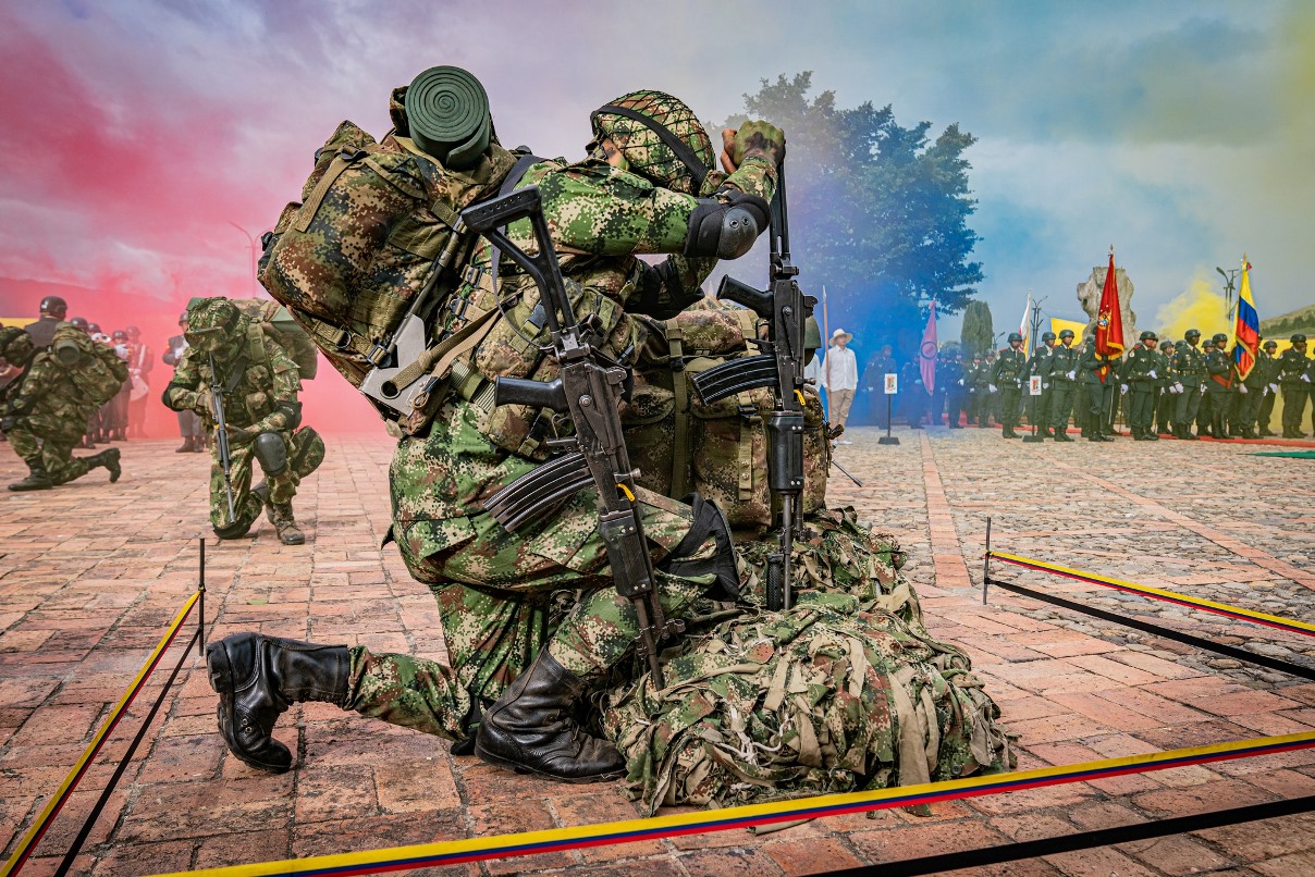 Colombia busca fabricar completamente el fusil Galil localmente ...