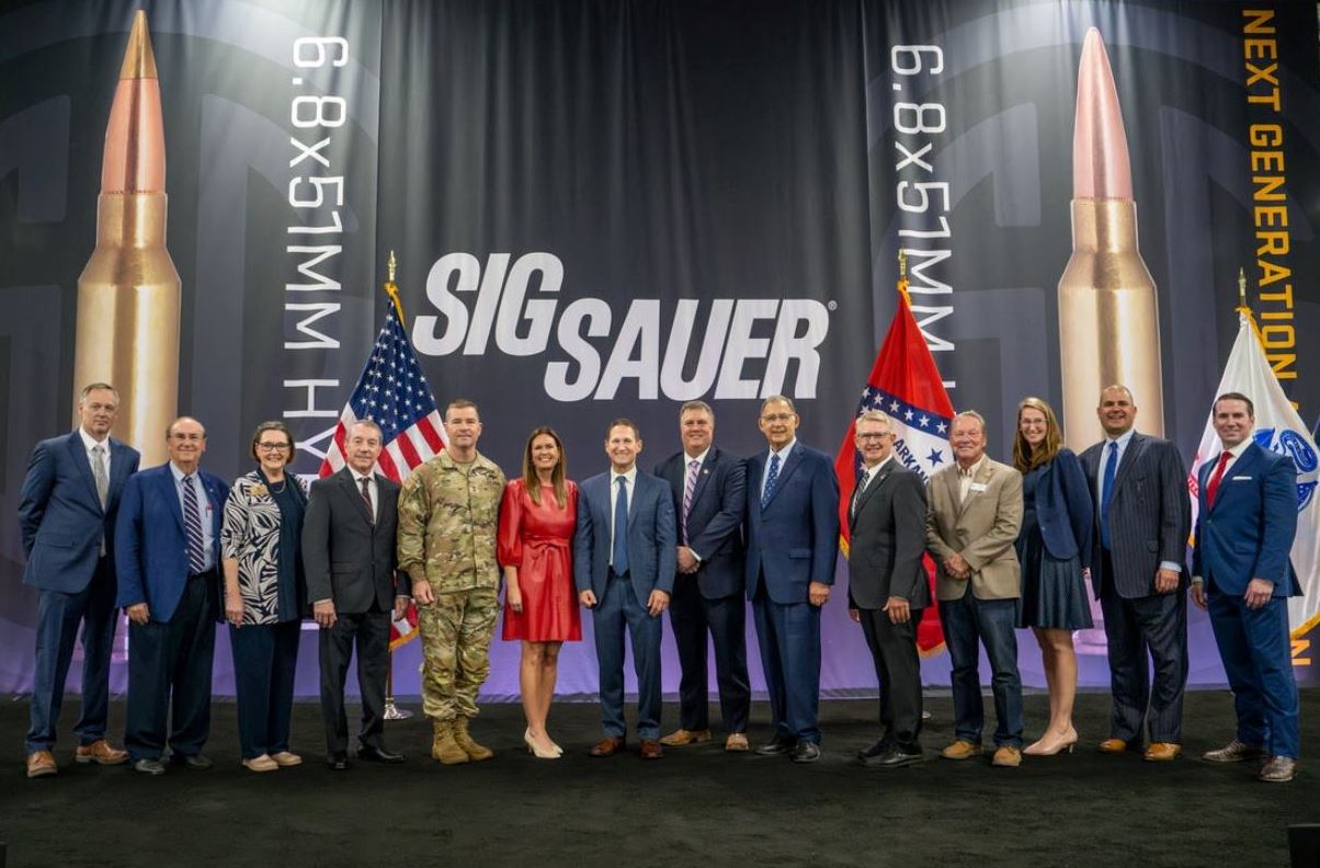 SIG Sauer inaugura planta que producirá municiones 6.8x51mm para US ...