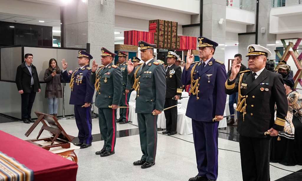 Bolivia cambio el alto mando militar de sus Fuerzas Armadas - Noticias ...