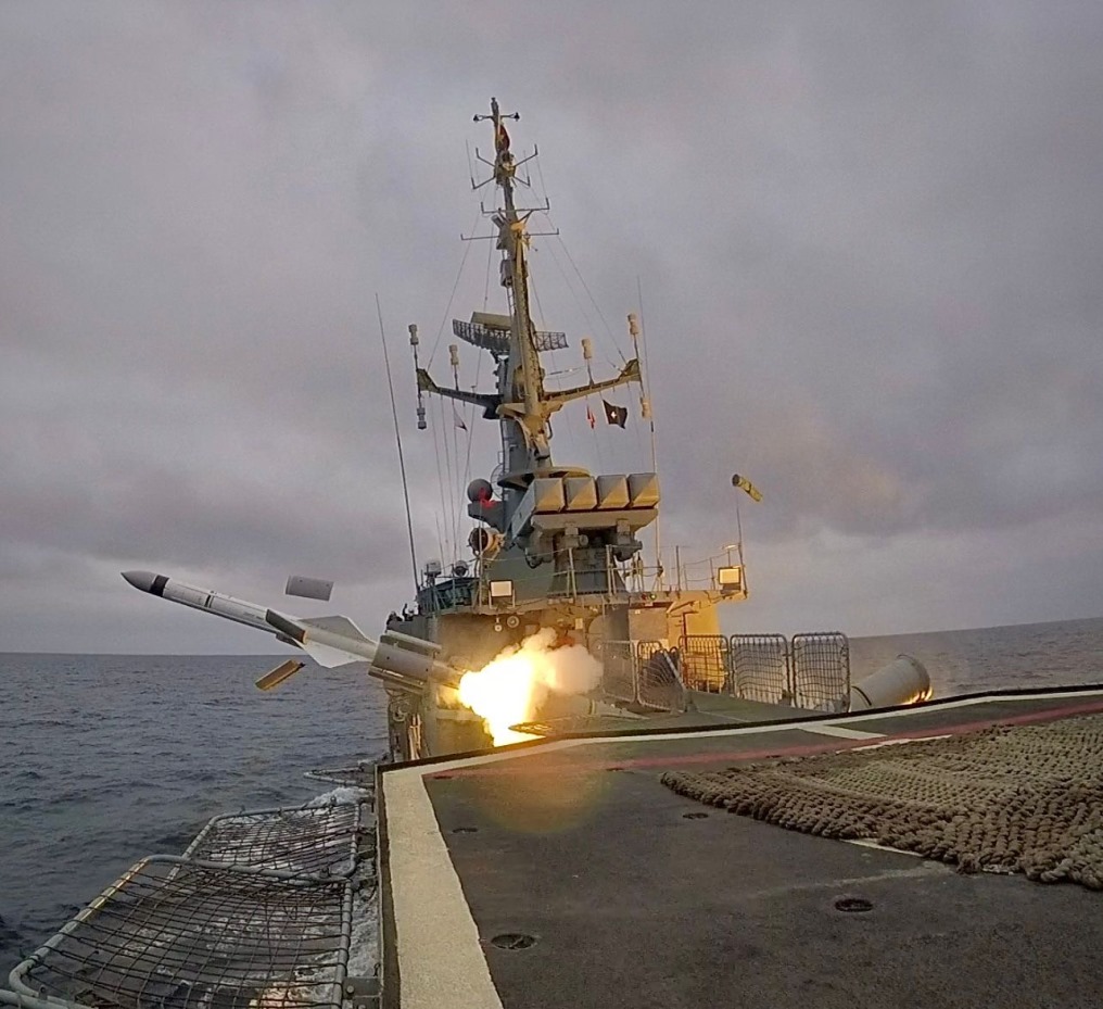 Corbetas Armada Ecuador realizan con éxito lanzamiento misiles Exocet ...