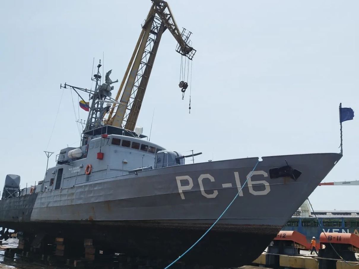 Puesta a punto patrullero combate misilístico AB Victoria Armada de ...