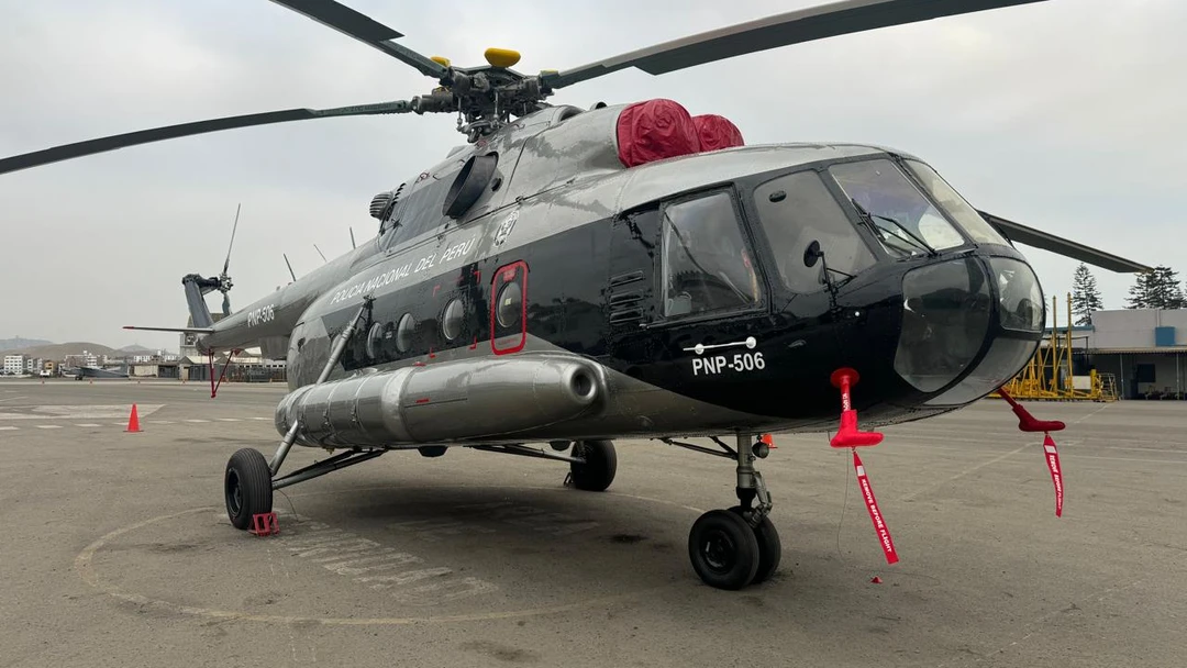 Vuelta al servicio de un Mi-17 de la DIRAVPOL reparado por Helicentro - Noticias Defensa defensa ...
