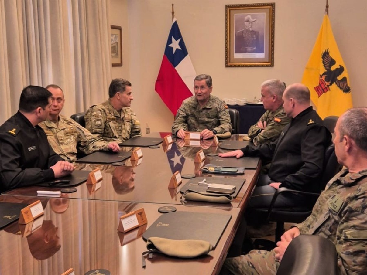 El JEME de España visita Chile reforzando la cooperación militar ...