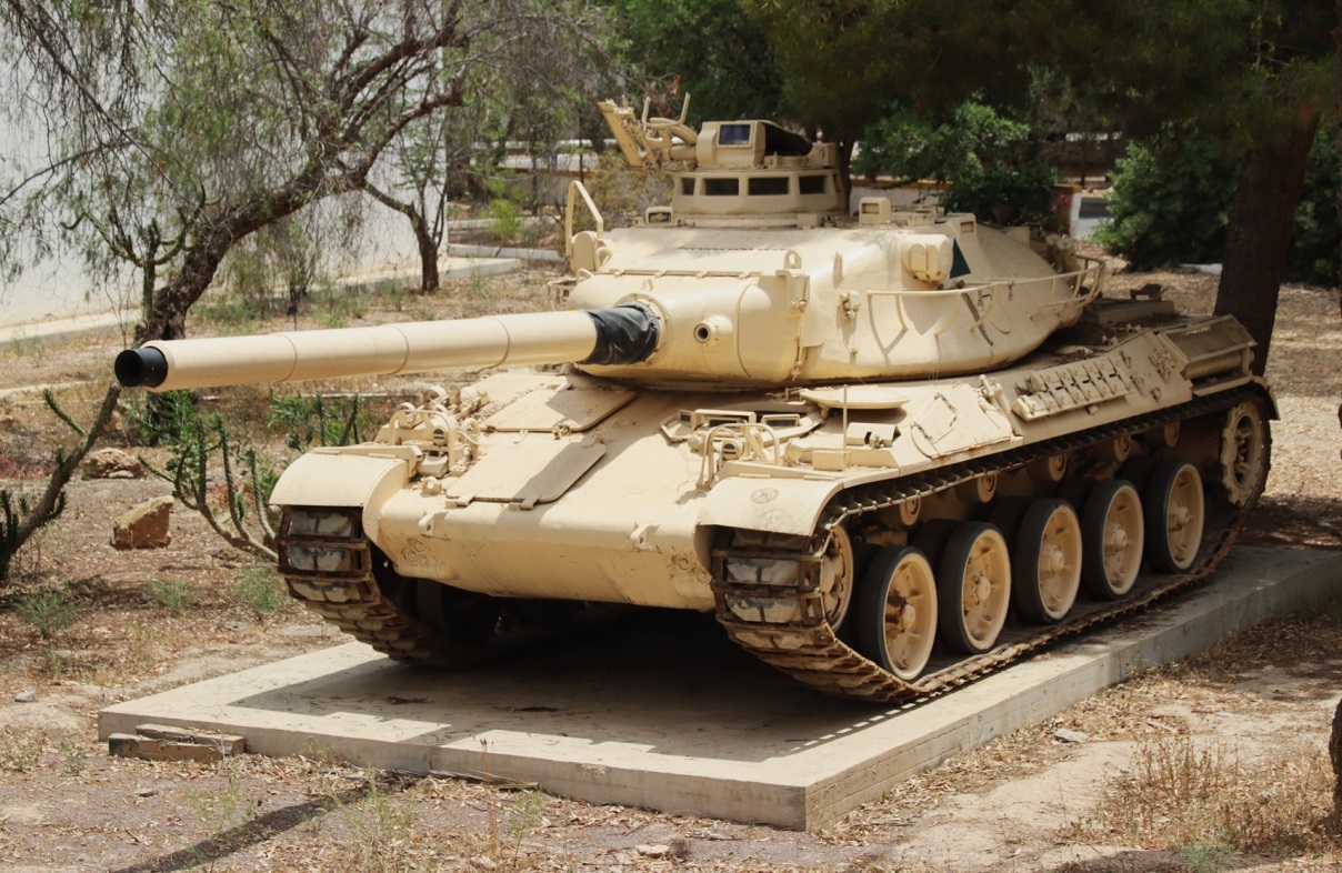 El mítico carro de combate AMX-30 de la Compañía “Bakali” de la Legión ...