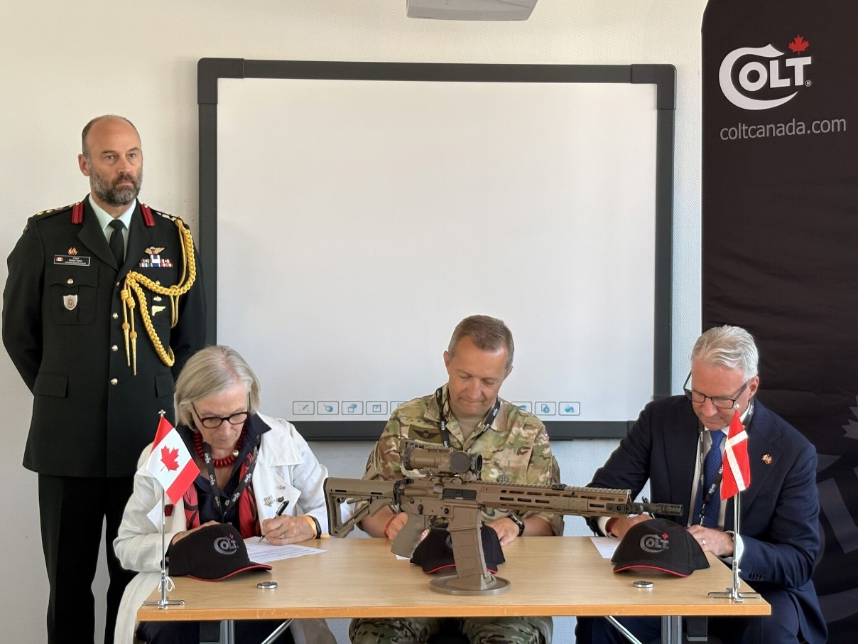Dinamarca compra fusiles de asalto MRR a Colt Canada - Noticias Defensa defensa.com OTAN y Europa