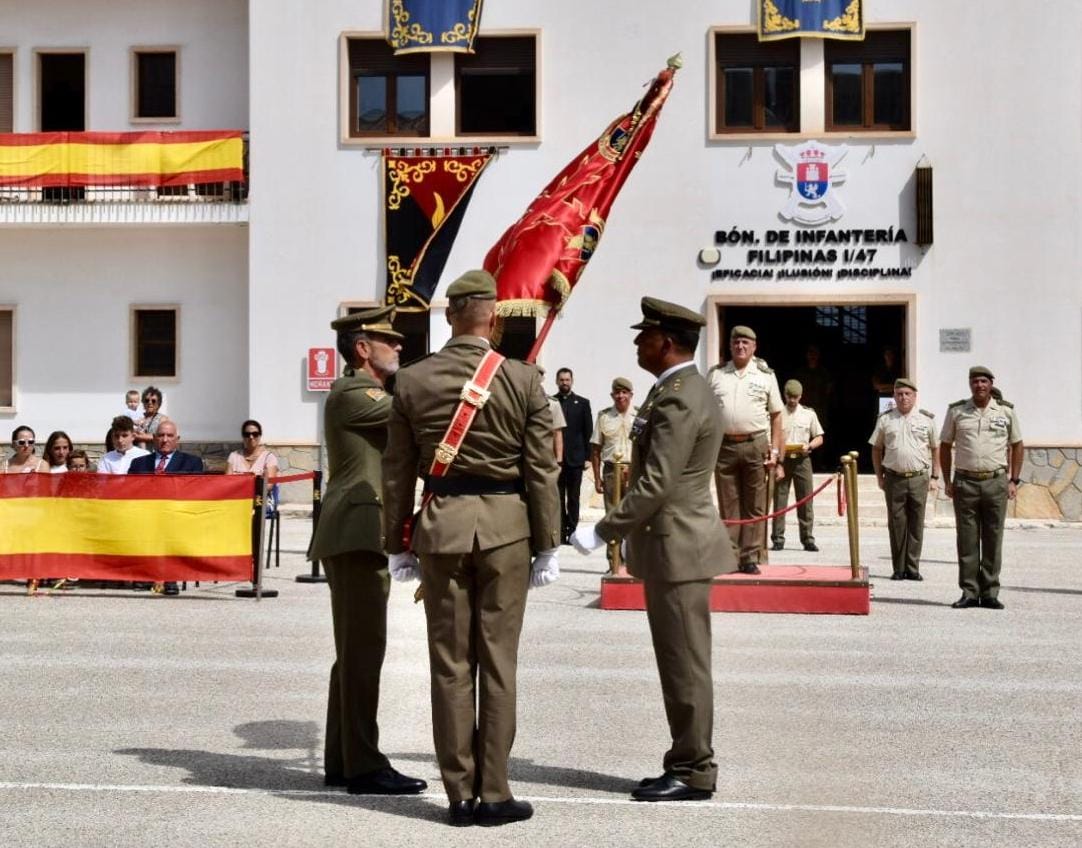 Relevo de mando en el Batallon "Filipinas" - Noticias Defensa España
