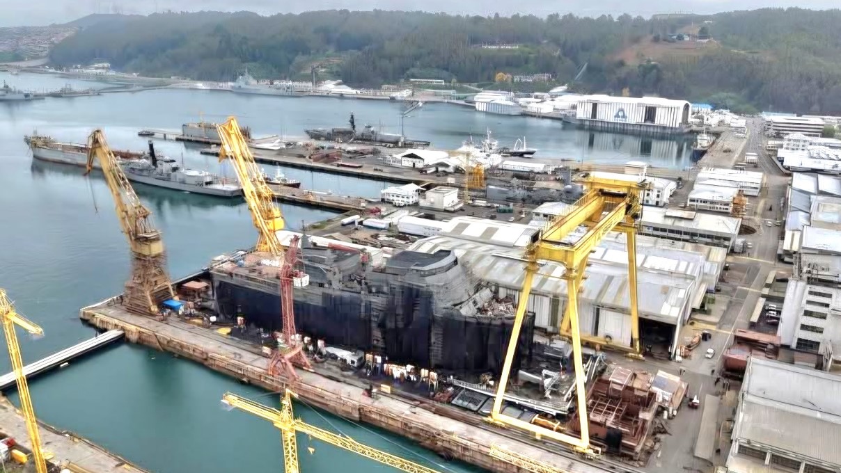Armada Chile bautiza como LPD “Rapa Nui” al segundo buque Escotillón IV ...