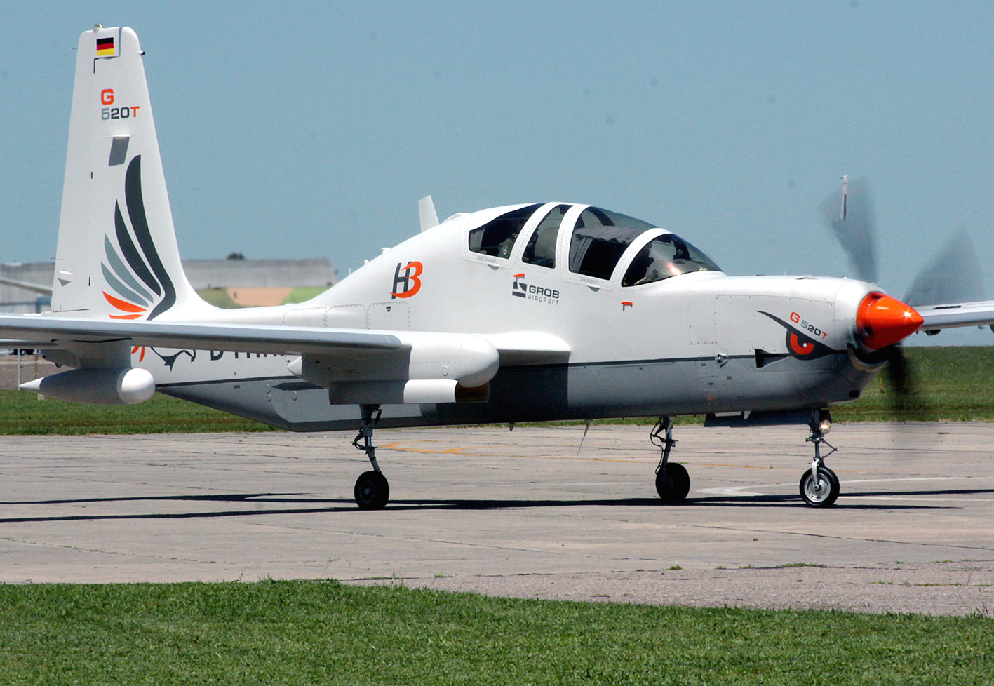 La gira sudamericana del GROB G520 NG - Noticias Defensa Galería