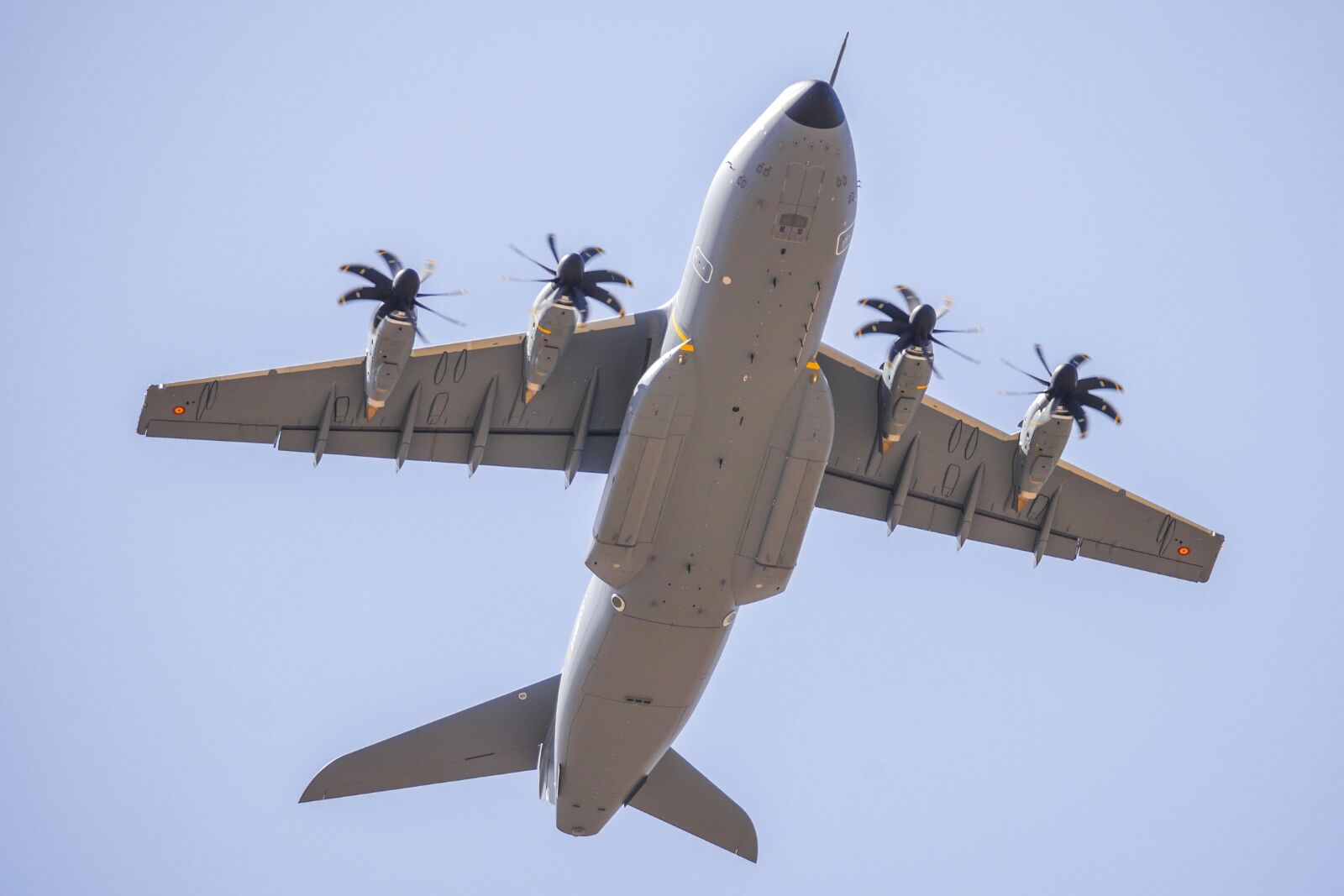 Primer vuelo del A400M español - Noticias Defensa España