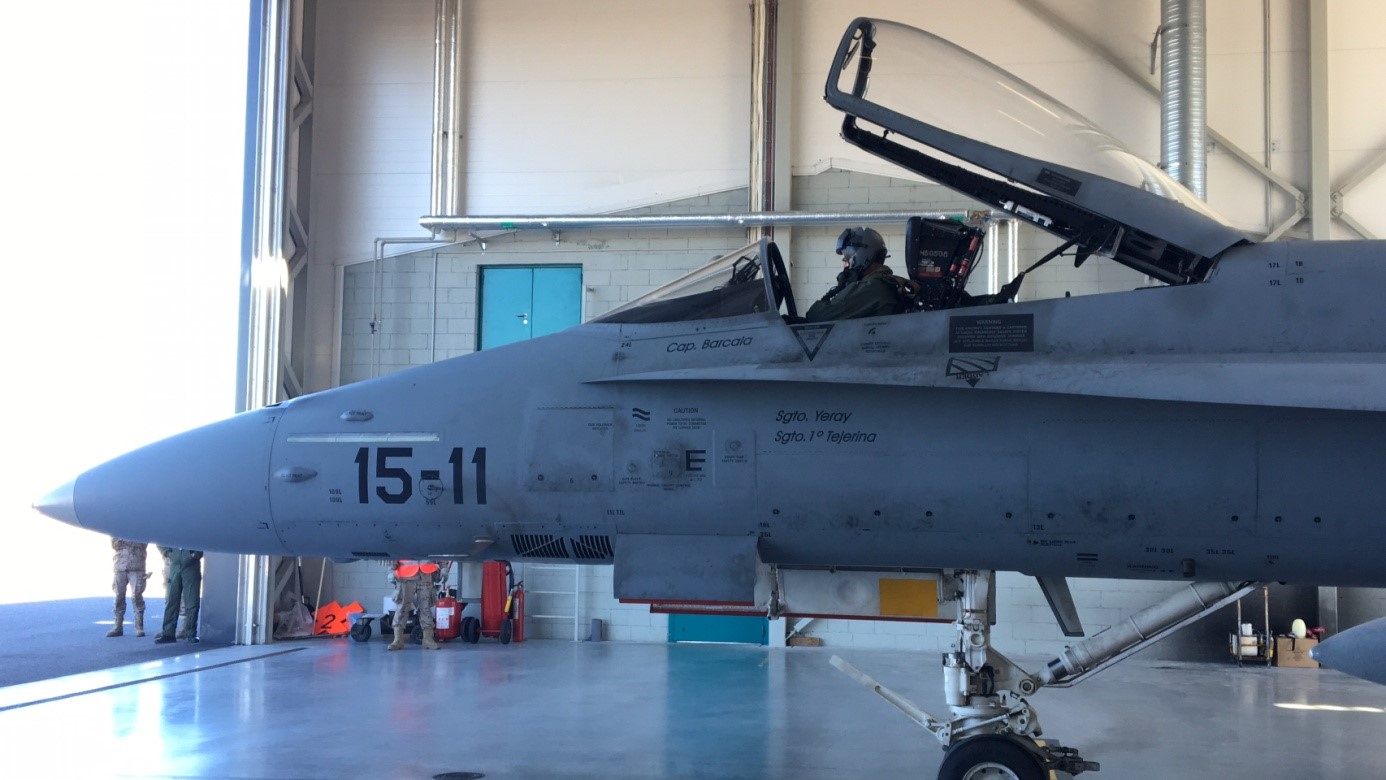 Primer ‘scramble’ de los F18 españoles en el cielo báltico-noticia ...
