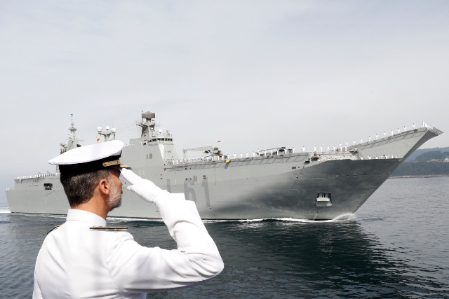 Brillante parada naval de la Armada en la Ría de Pontevedra-noticia ...