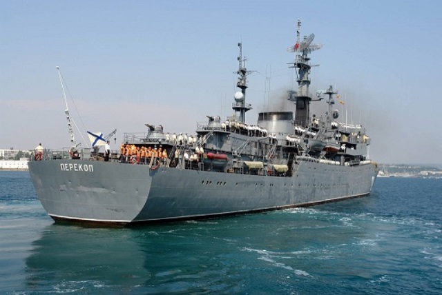 El buque escuela Perekop se une a la gran presencia naval de Rusia en ...