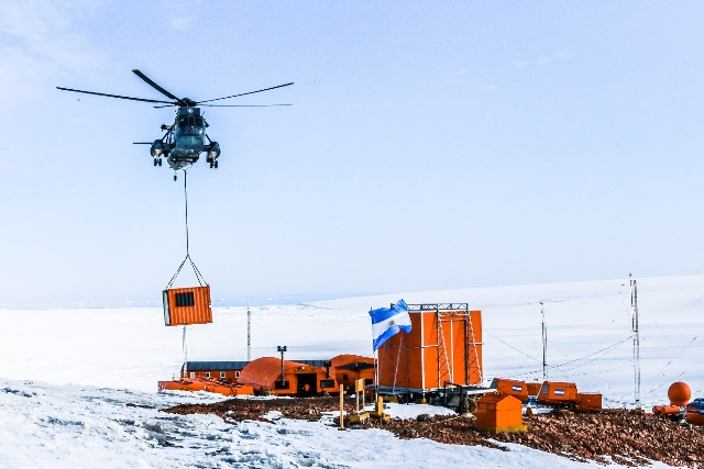 Relevo de la Base Antártica argentina Belgrano II -noticia defensa.com ...