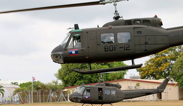 El pasado 27 de febrero el BDF-11, un UH-1H de las Fuerzas de Defensa ...