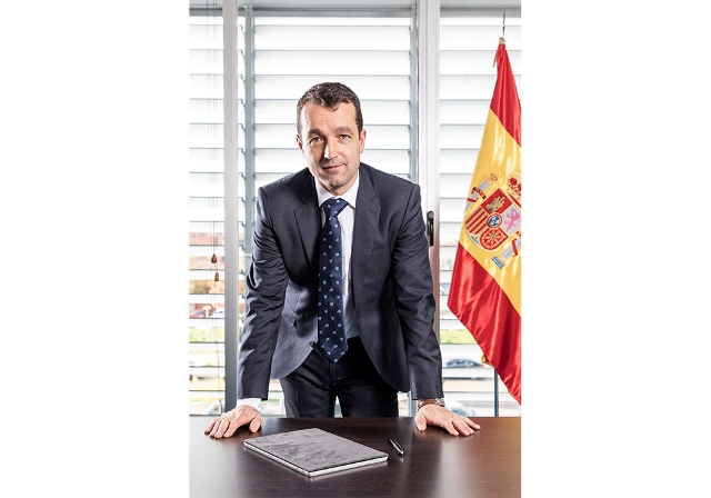 En la sección Tribuna del diario El País del pasado día 19, Angel ...