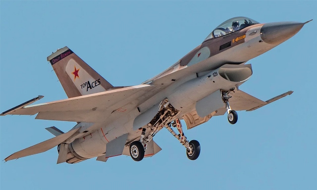 El primer caza F-16 privado del mundo-noticia defensa.com - Noticias ...