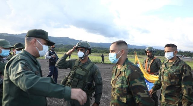 Las FARC EP entregan a los ocho militares de las Fuerzas Especiales de ...