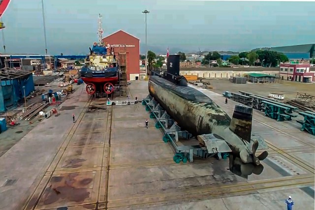 Modernización de submarinos y construcción del BAP Paita y patrulleras ...
