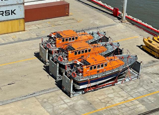 Llegan lanchas de rescate Mersey a Uruguay-noticia defensa.com ...