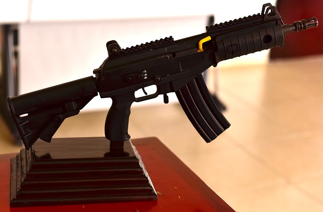 Un clásico: El fusil de asalto FAL de la belga FN - Noticias Defensa ...