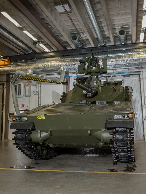 BAE Systems Hägglunds entrega primeiro blindado CV90 STING à Noruega ...