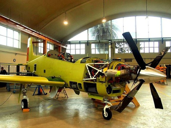 Llegan a Perú los primeros dos aviones de entrenamiento KT-1P ...