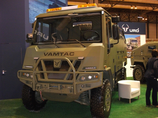 URO presenta la versión militar del VAMTAC CK-9.5 - Noticias Defensa ...