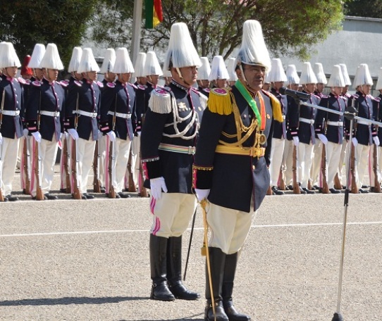 Morales anuncia la renovación de material bélico para el Ejército de ...