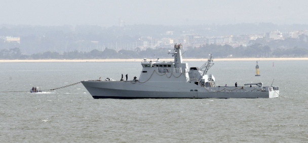 Llega a Portugal el primero de los patrulleros Stanflex 300 comprados ...