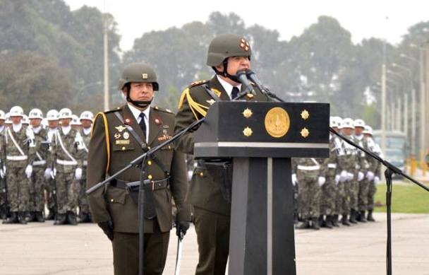Nuevo Comandante General del Ejército del Perú - Noticias Defensa ...