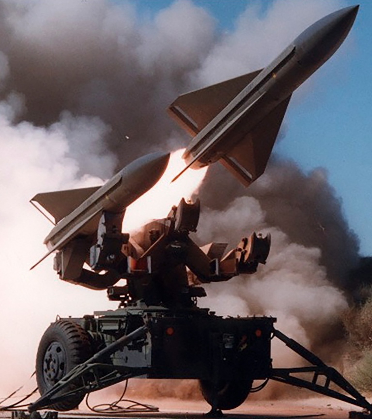 España envía lanzadores de misiles Hawk y un sistema Aspide a Ucrania ...