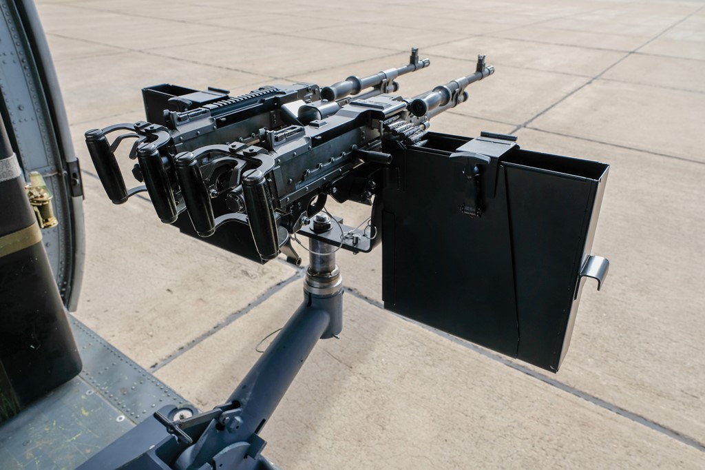 Cuatro Ametralladoras M240 En Los Helicópteros De La Usaf Noticias