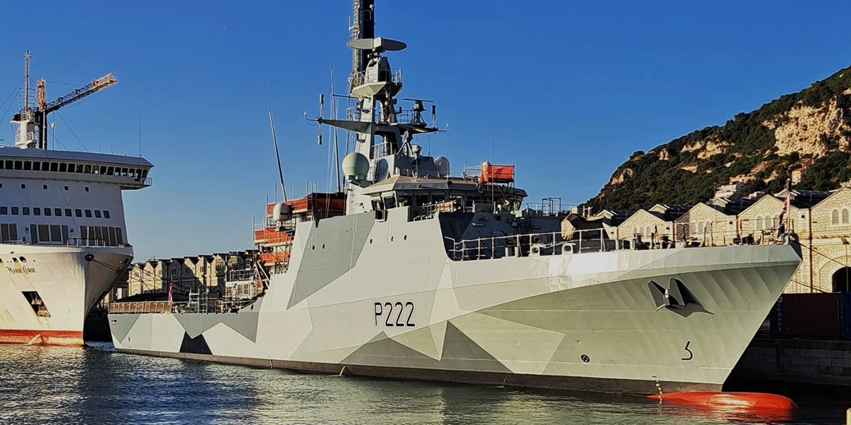 El patrullero británico HMS “Forth” vuelve a las islas Malvinas ...