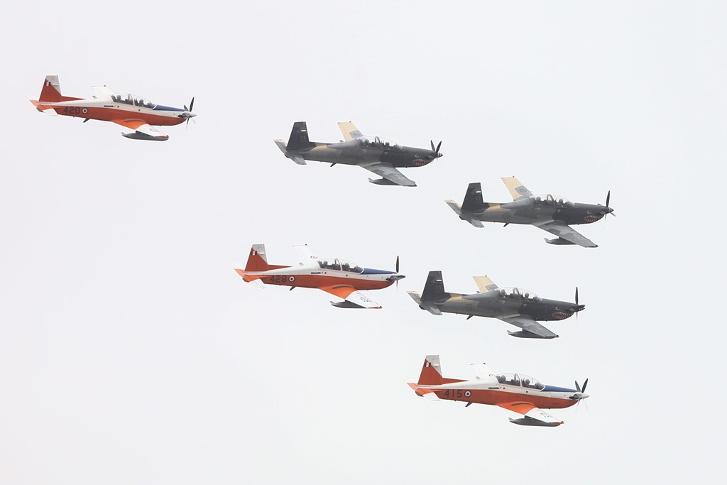 Archivada investigación compra aviones KT-1P Torito para Fuerza Aérea ...
