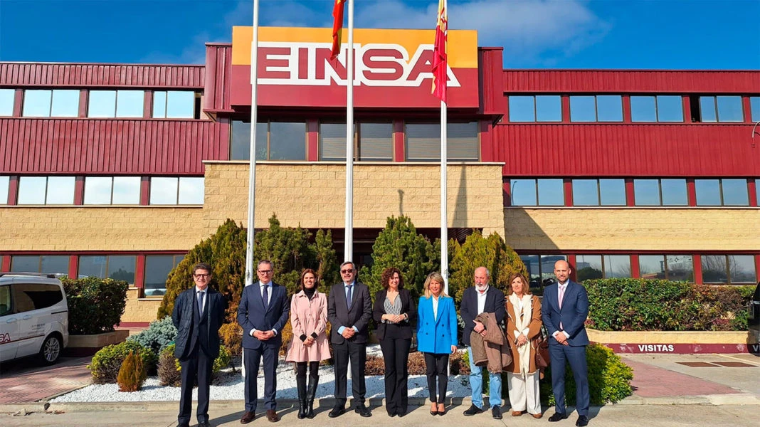 Una comitiva del Gobierno de Alcalá de Henares visita la sede de Einsa ...