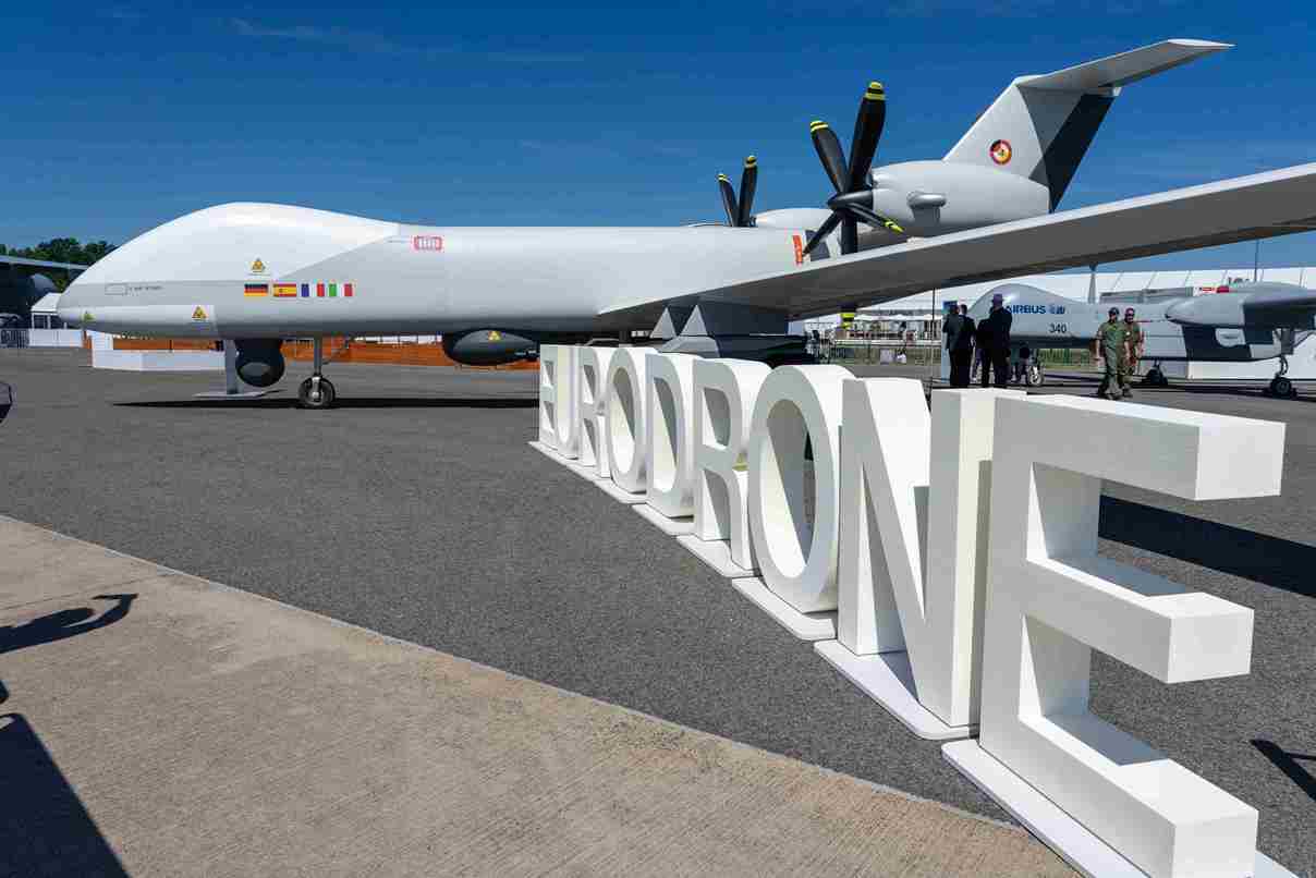 Oesía desarrollará el cifrador para ensayos en vuelo del Eurodrone ...