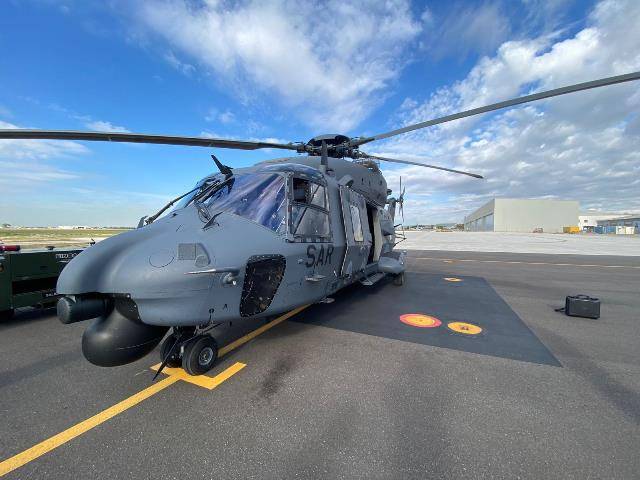 Primer ensayo en vuelo del Ejército del Aire en helicópteros NH90-noticia defensa.com - Noticias ...