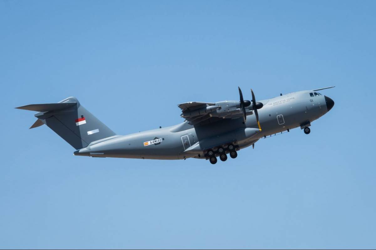 El primer A400M destinado a Indonesia complete su vuelo inicial - Noticias Defensa Africa-Asia ...
